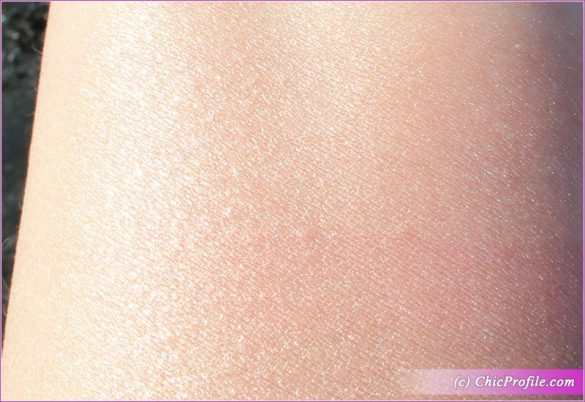 Lancome Rose Glow Custom Highlight Drop Review, Swatches, Photos ...