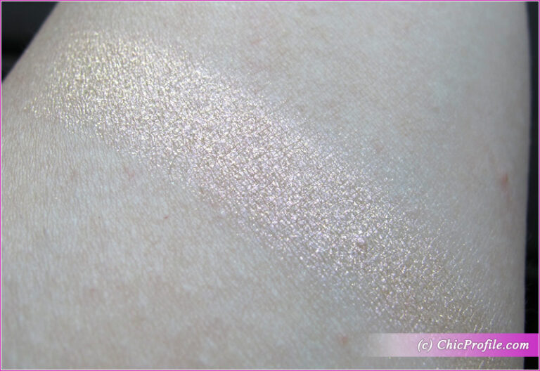 MAC Show Gold Extra Dimension Skinfinish Review, Live Swatches, Makeup ...