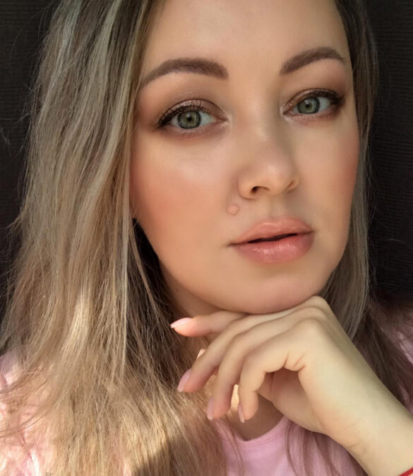 Tom Ford First Frost Eye Color Quad Review, Live Swatch, Makeup Look ... Tom Ford First Frost Eye Color Quad Review, Live Swatch, Makeup Look ...